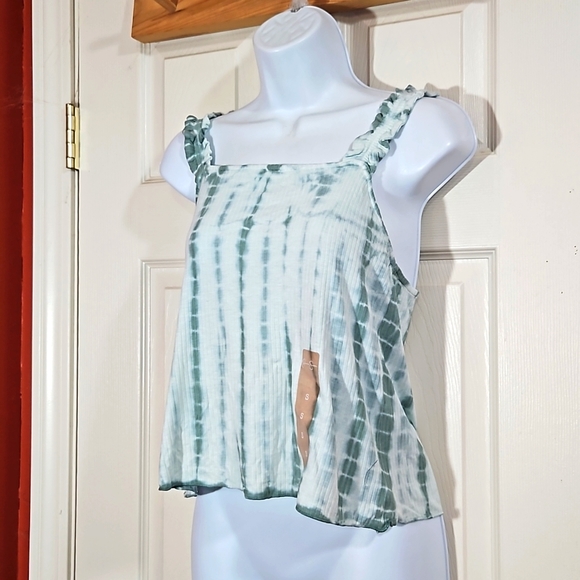 Jessica Simpson | Tops | Jessica Simpson Blue Surf Tie Dye Danny Top ...